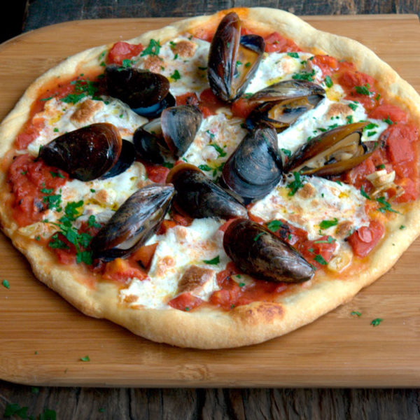 Pizza with Mussels and Smoked Mozzarella - WILD GREENS & SARDINES
